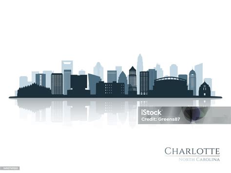 반사가 있는 샬롯 스카이라인 실루엣 풍경 샬럿 노스 캐롤라이나 벡터 그림입니다 샬럿 노스캐롤라이나에 대한 스톡 벡터 아트 및 기타 이미지 샬럿 노스캐롤라이나