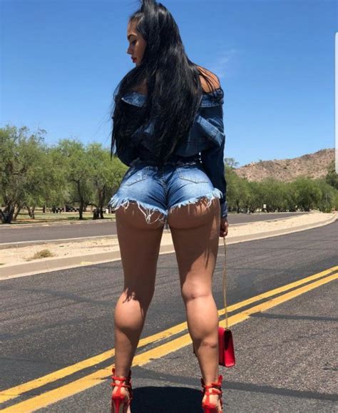 Daisy Dukes Porn Pic