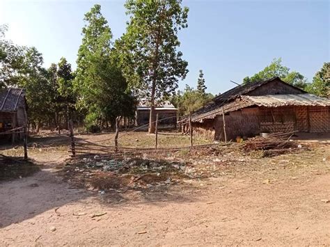 အုတ်ဖိုမြို့နယ်တွင် စစ်ကောင်စီတပ်က ပုဒ်မ ၁၄၄ အရဟုဆိုကာ ကျေးရွာ ၁၇ ရွာမှ ဒေသခံများကို မောင်းထုတ