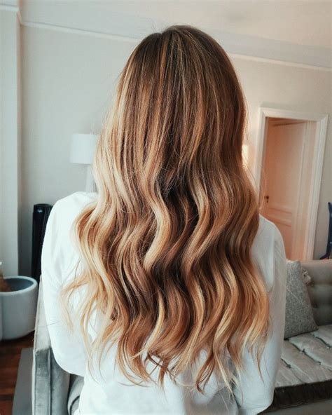 Loose Waves Are Always A Good Idea Loose Waves Long Wavy Hair