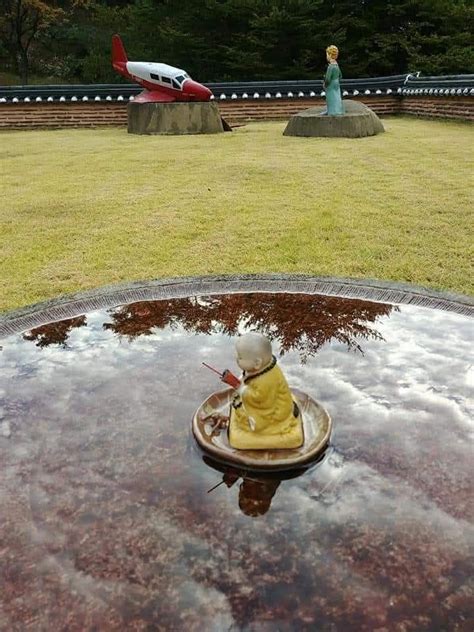 Huyn 보성에는 백제고찰 대원사가 있습니다 가을달과 봄날꽃의 한없는 뜻을 다만 스스로가 알뿐이네 그대가 기뻐도 나는 기쁘지 않고 그대가 슬퍼도 나는 슬프지 않네