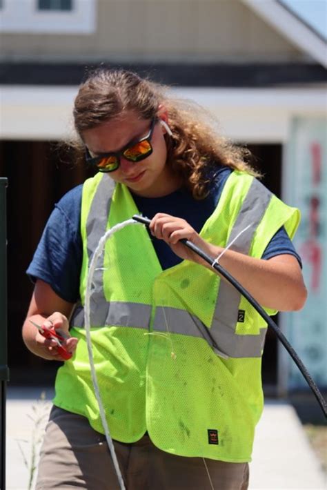 Why Fiber Optic Splicing Could Be Your Ticket To A Lucrative And Fulfilling Career