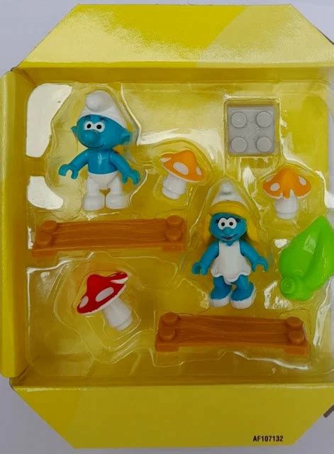Mega Bloks The Smurfs Papa Smurf And Smurfette Figures From Set 10713 The