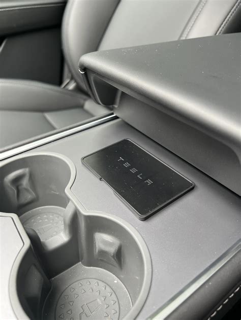 特斯拉钥匙卡支架 来自 Bruun Makerworld