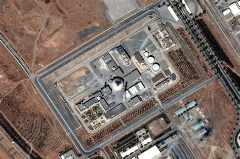 The Israeli Army Launched An Attack On The Iranian Nuclear Complex In