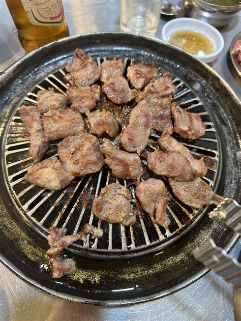 서울가서 먹었던 갈매기살이랑 맥주 세리에매니아