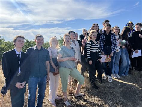 Художник Артем Вашкевич Added A Художник Артем Вашкевич