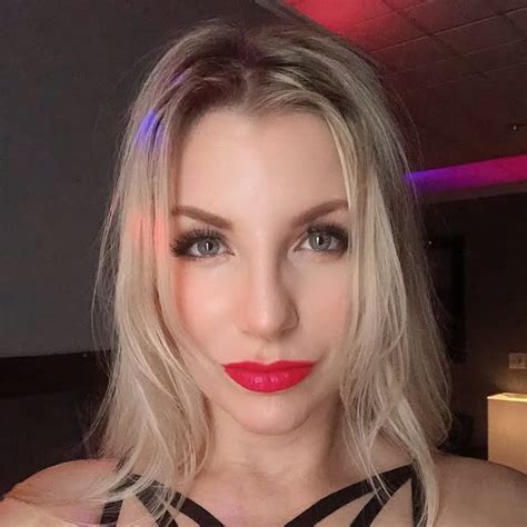 Ashley Fires Cookingwithfires • Threads Say More