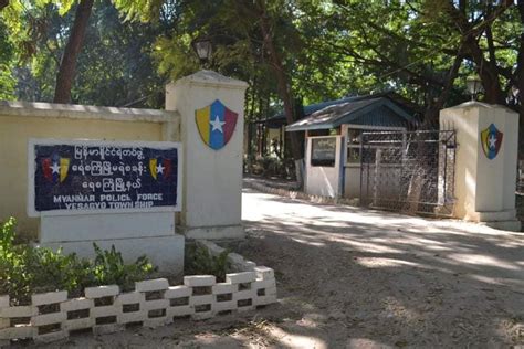 ရေစကြိုမြို့နယ်စစ်ကောင်စီအဖွဲ့ဝင် ကျော်ဝင်း လိုက်ပါသော ကား ဗုံးပစ်ခံ ရပ