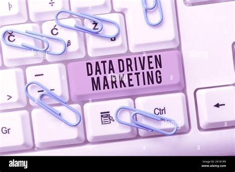 Conceptual Caption Data Driven Marketing Business Showcase Strategy
