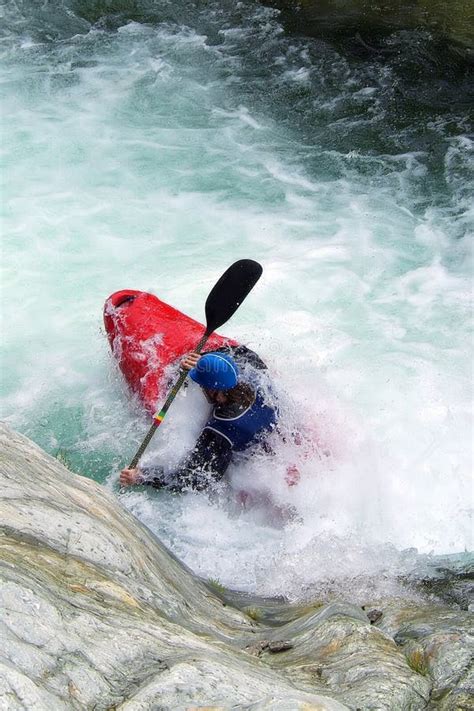 Canyoning En Raften Rassa Valsesia Redactionele Stock Afbeelding Afbeelding 25712289