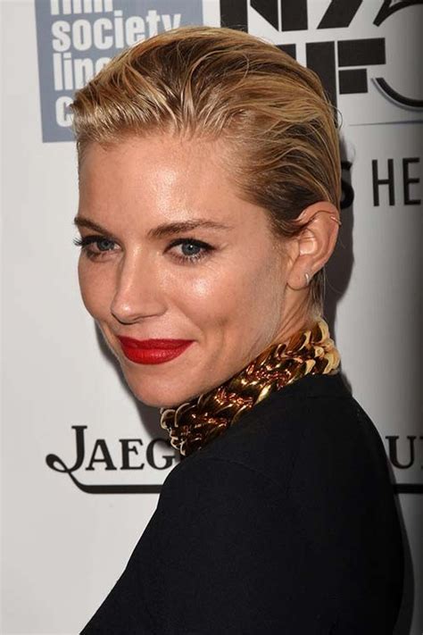 Κοντά κουρέματα για ίσια σγουρά και σπαστά μαλλιά Womannow Gr Oμορφιά Μόδα Ψυχολογία