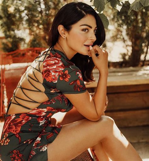 Neeru Bajwa Age Height Sister Husband Family Movies Biography Wiki More