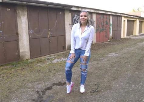 Dream Pee On The Girl In Sex And Fuck Beauty In The Urine Page 1339