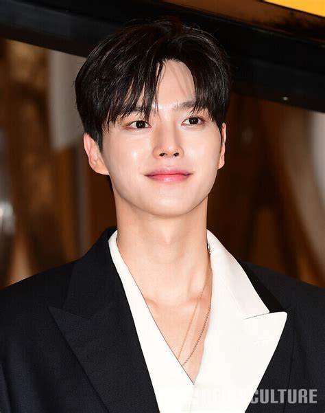 송강 그윽한 향기 가득한 남자[nc포토]