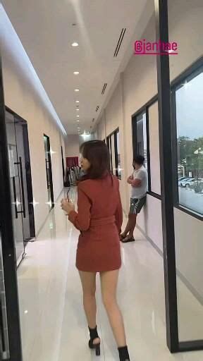 رقص زیبای دختر Quick Save