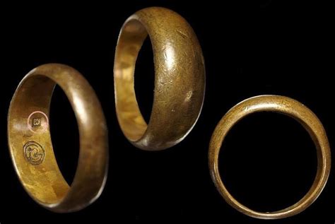 แหวนหลวงปู่ดู่ วัดสะแก ปลอกมีด ขนาด60ปี2532 ร้านค้า