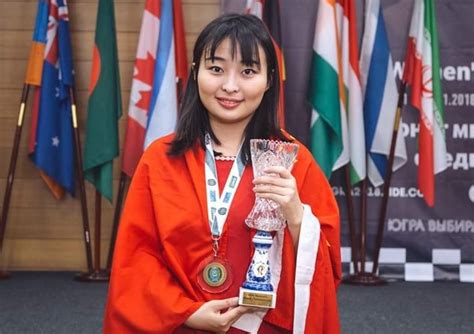 Kraljica Ju Wenjun Goldenchess