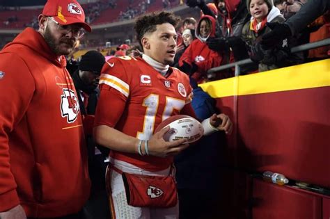 Look Back At Patrick Mahomes Mitch Trubisky And The 2017 Nfl Draft Qb