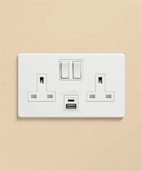 White Double Socket With Usb And Usb C Dowsing And Reynolds