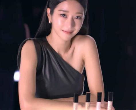 徐睿知虽然是精神病但没关系成为广告宠儿徐睿知CF长发 华丽造型是高文英本人 哔哩哔哩