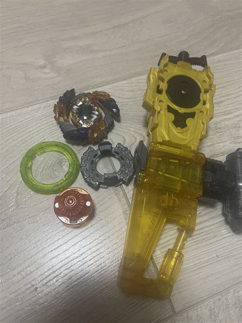 Фафнир ф4 Такара Томи с кольцом Fafnir F4 Takara Tomy 3 000 грн Інші іграшки для дітей