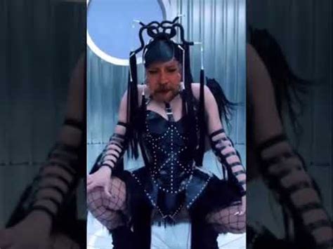 Cardi B Twerk Youtube