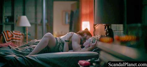 Julia Garner Nude Pics Scenes And Porn Scandal Planet