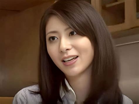 ★美熟女★「見てた？」親戚のスレンダー美女な叔母が甥っ子をドsにエロ誘惑♡欲求不満なオナニー人妻熟女が発情のデカ尻騎乗位 オールマン