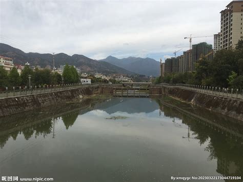 龙肘山远景摄影图 山水风景 自然景观 摄影图库 昵图网