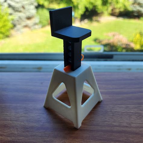 archivo stl gratis soporte gpu jack stand・plan para descargar y