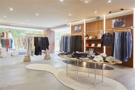 마리떼 프랑소와 저버 ‘마리떼 홍대 오픈 패션서울