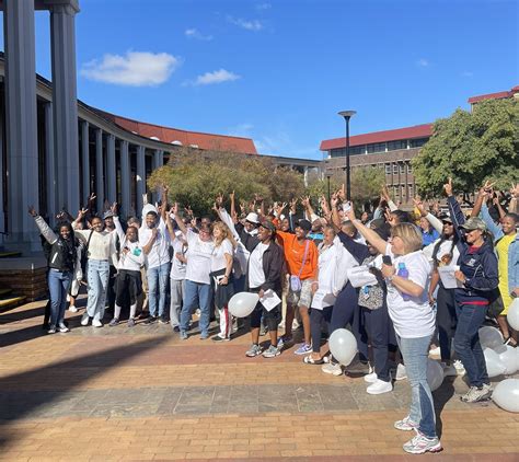 Uwc Community Members Pledge To Be Peace Agents Uwc