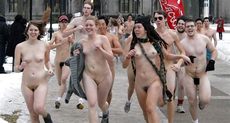動画大学で行われた全裸マラソンおっぱいとマ コ見放題でワロタwwwwww ポッカキット