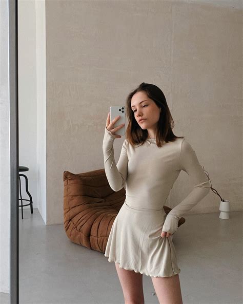 Nikki Hareniks2 • Instagram Photos And Videos
