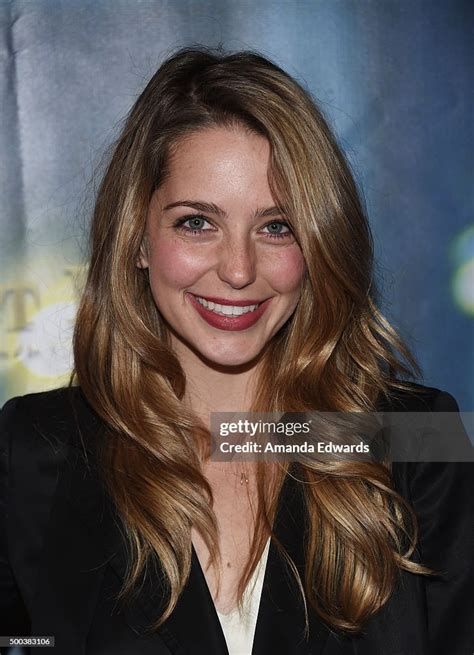Actress Jessica Rothe Arrives At The Premiere Of Transatlantic Film
