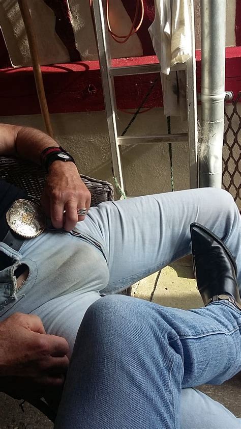 Bulges In Jeans Vol 1 Photo 35