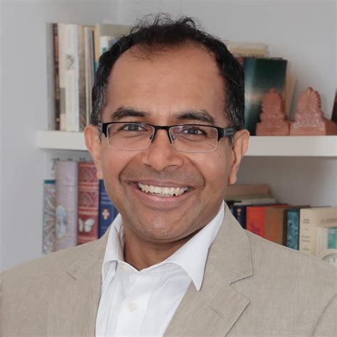 Dr Kesavan Kandiah Consultant Gastroenterologist Cromwell Hospital
