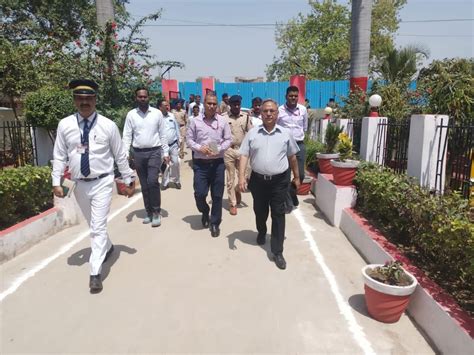 Gm Of North Central Railway Did The Inspection उत्तर मध्य रेलवे के जीएम ने किया निरीक्षण अमृत