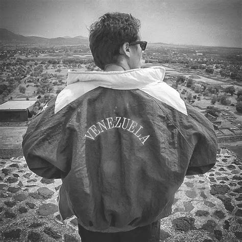 Baigi Baipu Quun Colibri à La Place Du Coeur Poésie Le Club