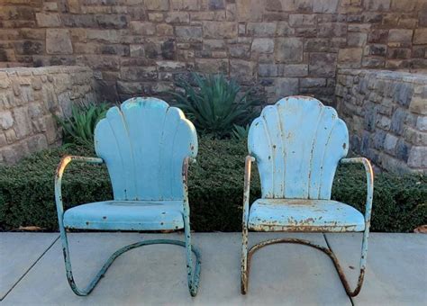 1940s Original Iron Clamshell Shellback Patio Lawn Chairs Mid Century