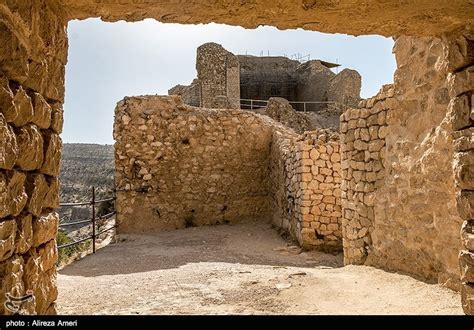 سلسلة قلاع ایران قلعة دختر التاریخیة فی فیروز آباد صور الأخبار