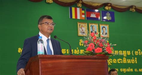 រដ្ឋមន្ត្រីក្រសួងអប់រំ៖ វិជ្ជាជីវៈស្តង់ដារគ្រូបង្រៀន ត្រូវទាមទារឱ្យគ្រូបង្រៀនមានចំណេះដឹងទូលាយ