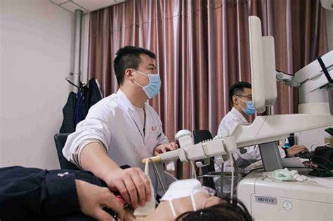 “健康永驻、美丽绽放”沧州市总工会开展“三八”妇女节关爱女职工健康服务活动