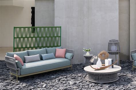 Livintwist Twist Outdoor Screen — Camerich Au