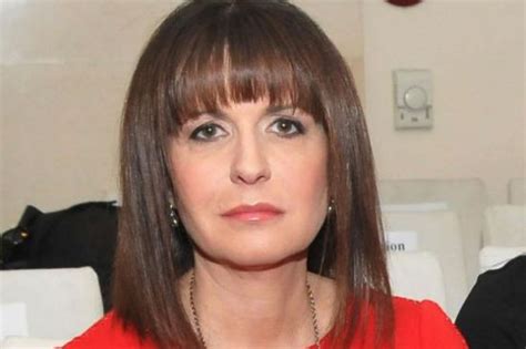 САМО В ПИК И РЕТРО Жени Живкова Дали ще ставам баба Не коментирам това е лично и семейно