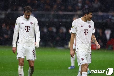 김민재 복귀 풀타임 B 뮌헨 프랑크푸르트에 1 5 충격패…개막 후 첫 패배 뉴스1