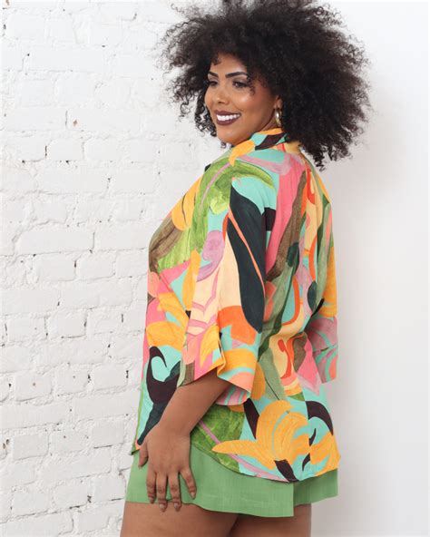 Camisa Adele Curves Carmen Miranda Fabrica Zoe