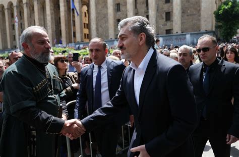 ქართული 17 მაისი ოჯახის სიწმინდისა და მშობლების პატივისცემის დღე Facebook