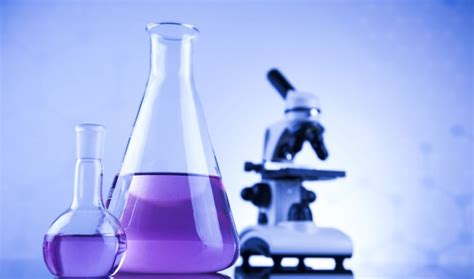 عکس استوک شیشه های آزمایشگاهی🔥 کد محصول 140423 پی اس دی فا